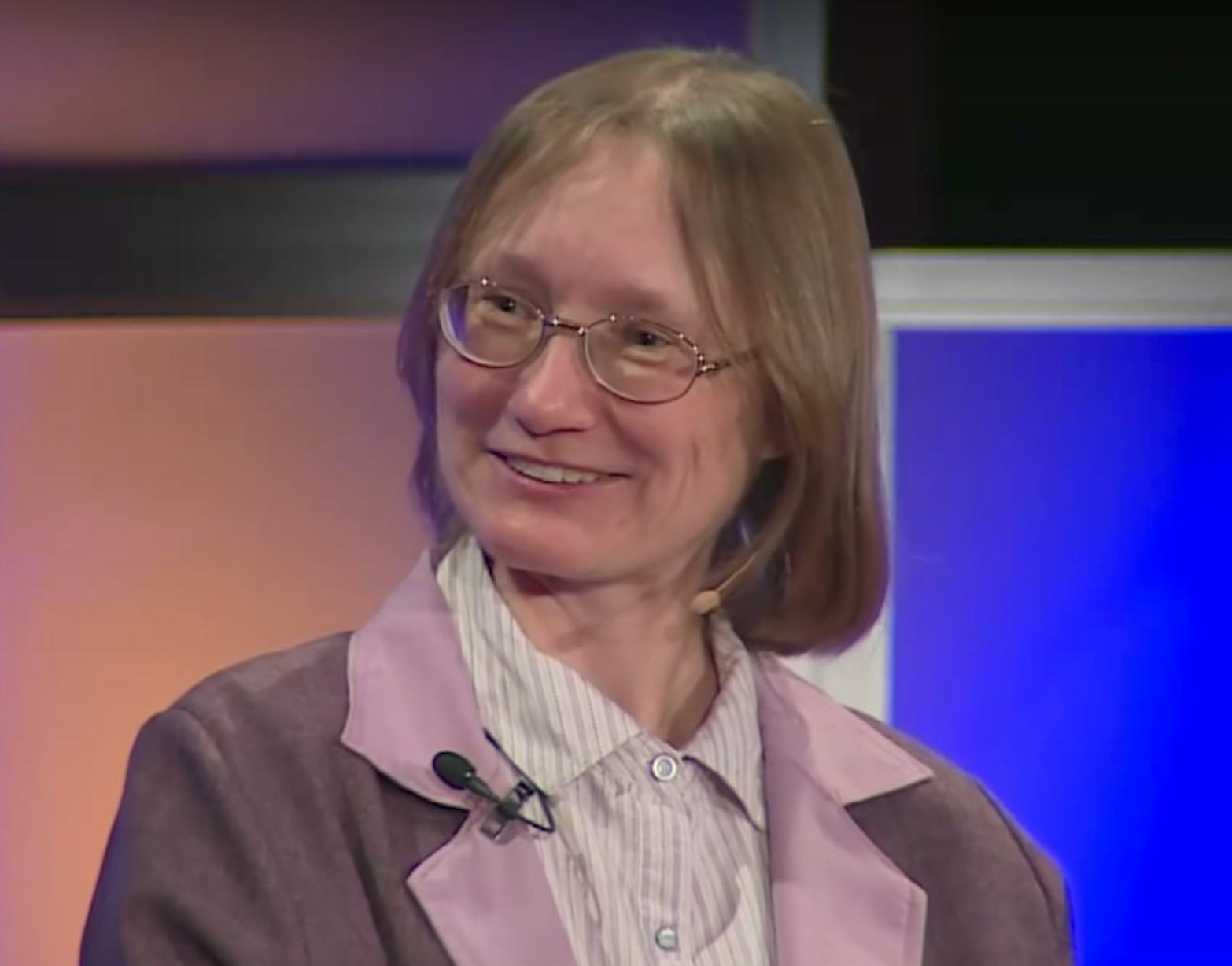 A Woman Called Out A Moderator Mansplaining Physics To A Physicist ...