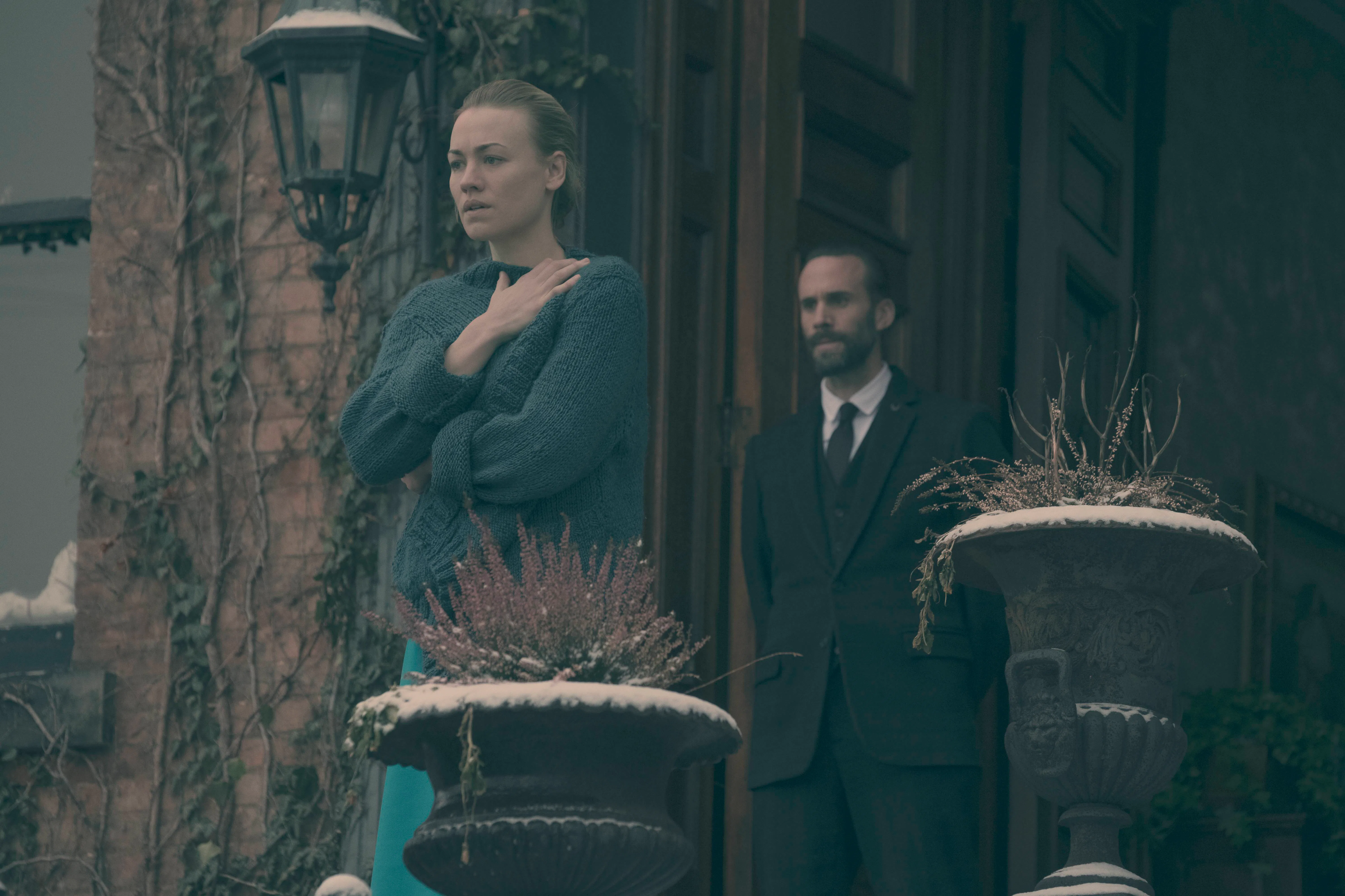 Is Offred Really Pregnant In ‘The Handmaid’s Tale?’ There’s A Chance ...