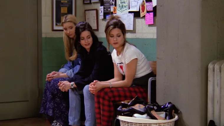25 Rachel Green Outfits From 'Friends' That Are Totally Back In Style ...