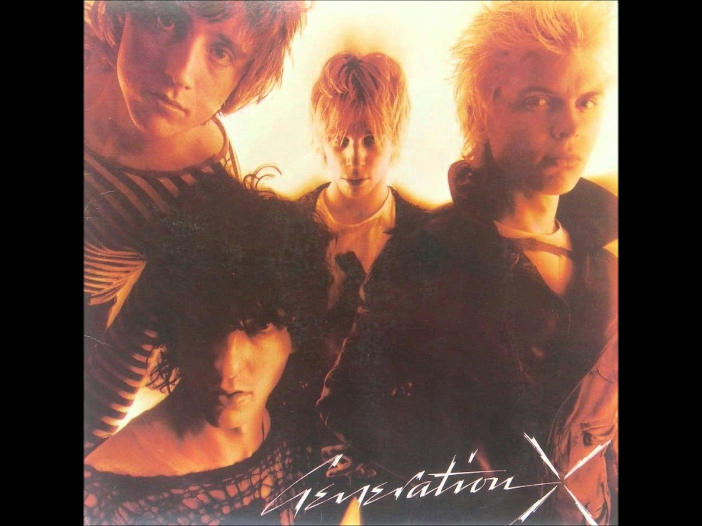 The 'Glow' Season 1 Soundtrack Is A Pumped-Up '80s Masterpiece