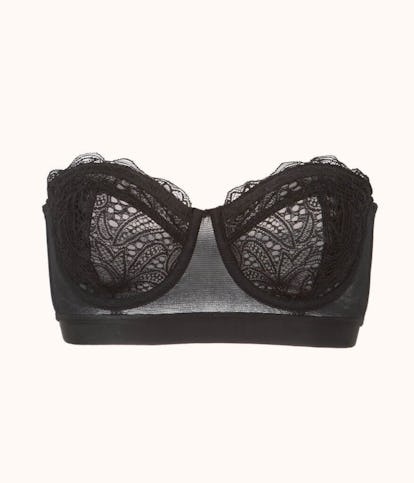 The One Comfortable Strapless Bra You Should Have In Your Closet