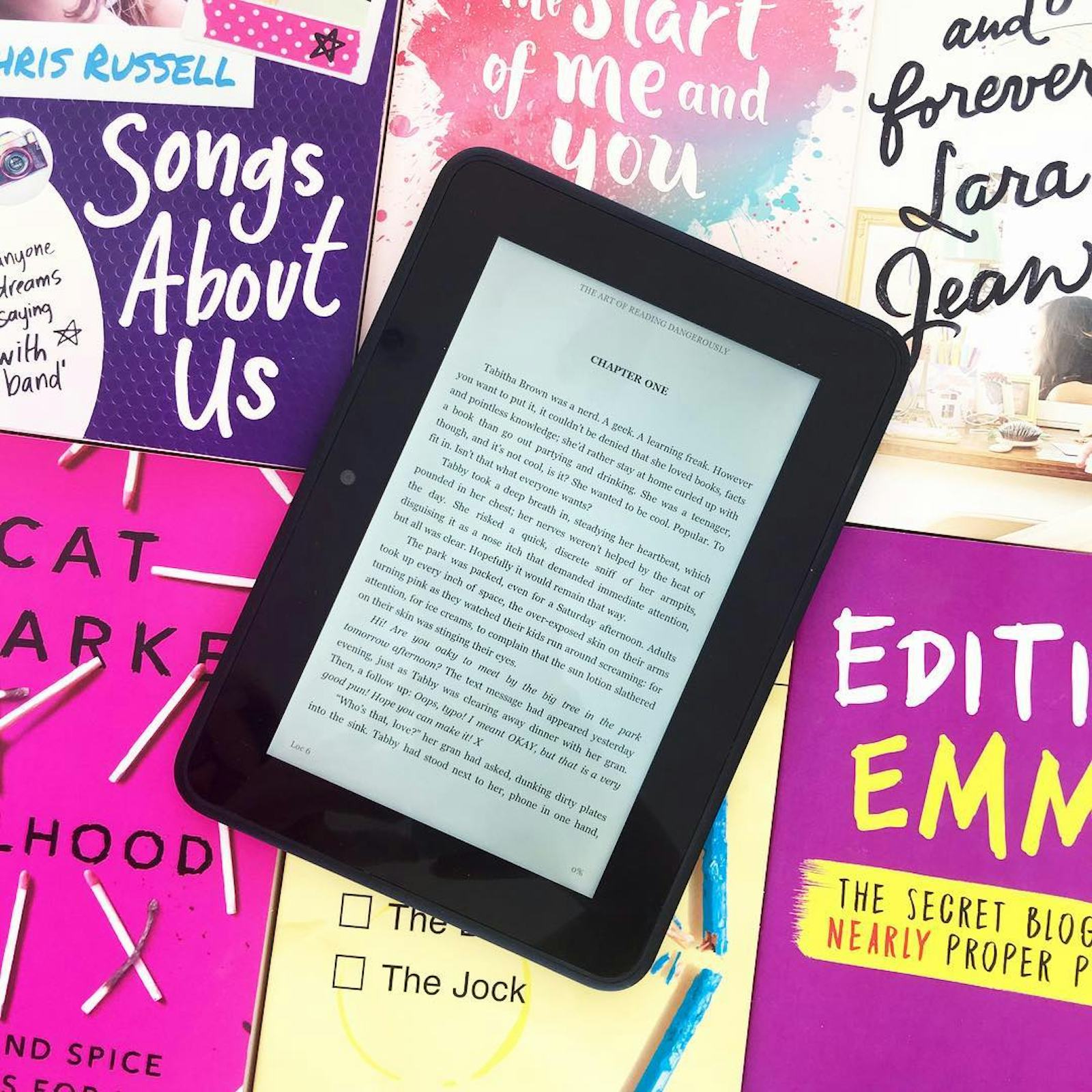 Reading More Than One Book At A Time Actually Has Some Pretty ...