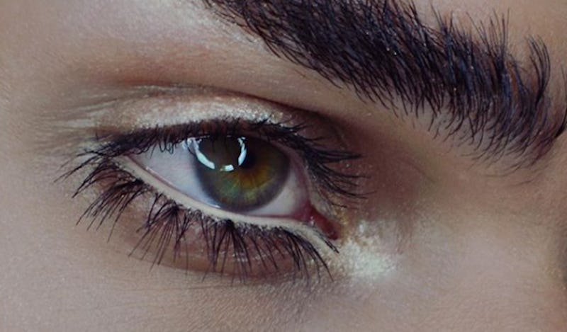 Strobing Your Inner Eye With Color Is A Rad Way To Add Something ...