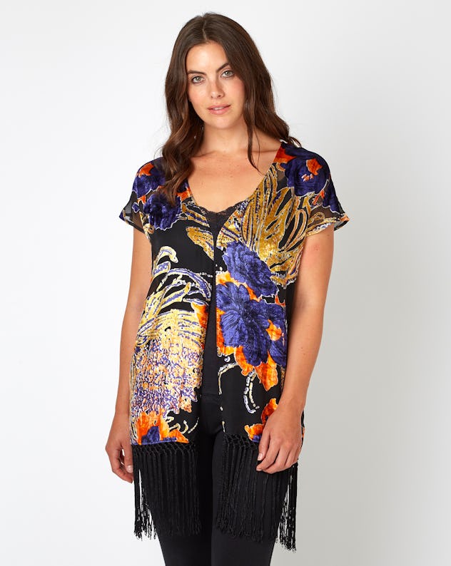 29 Plus Size Caftans That Can Easily Transition Into Your Fall Wardrobe