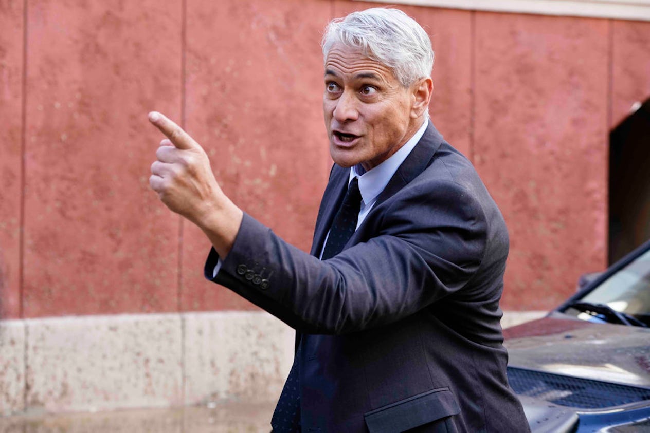 23 Celebrity Cameos In 'Sharknado 5: Global Swarming,' From A 'Game Of ...