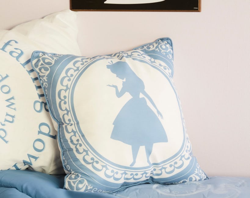 13 Literary Pillows That Will Make Your Reading Nook The Coziest Spot ...