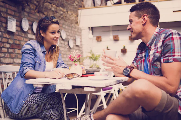 7 Old-Fashioned Dating Rules & Traditions We Should Bring Back