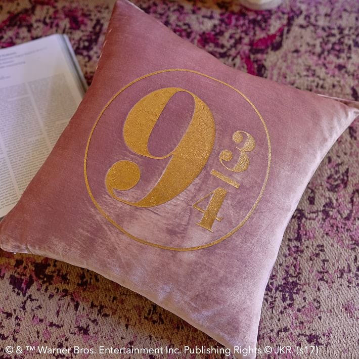 13 Literary Pillows That Will Make Your Reading Nook The Coziest Spot ...