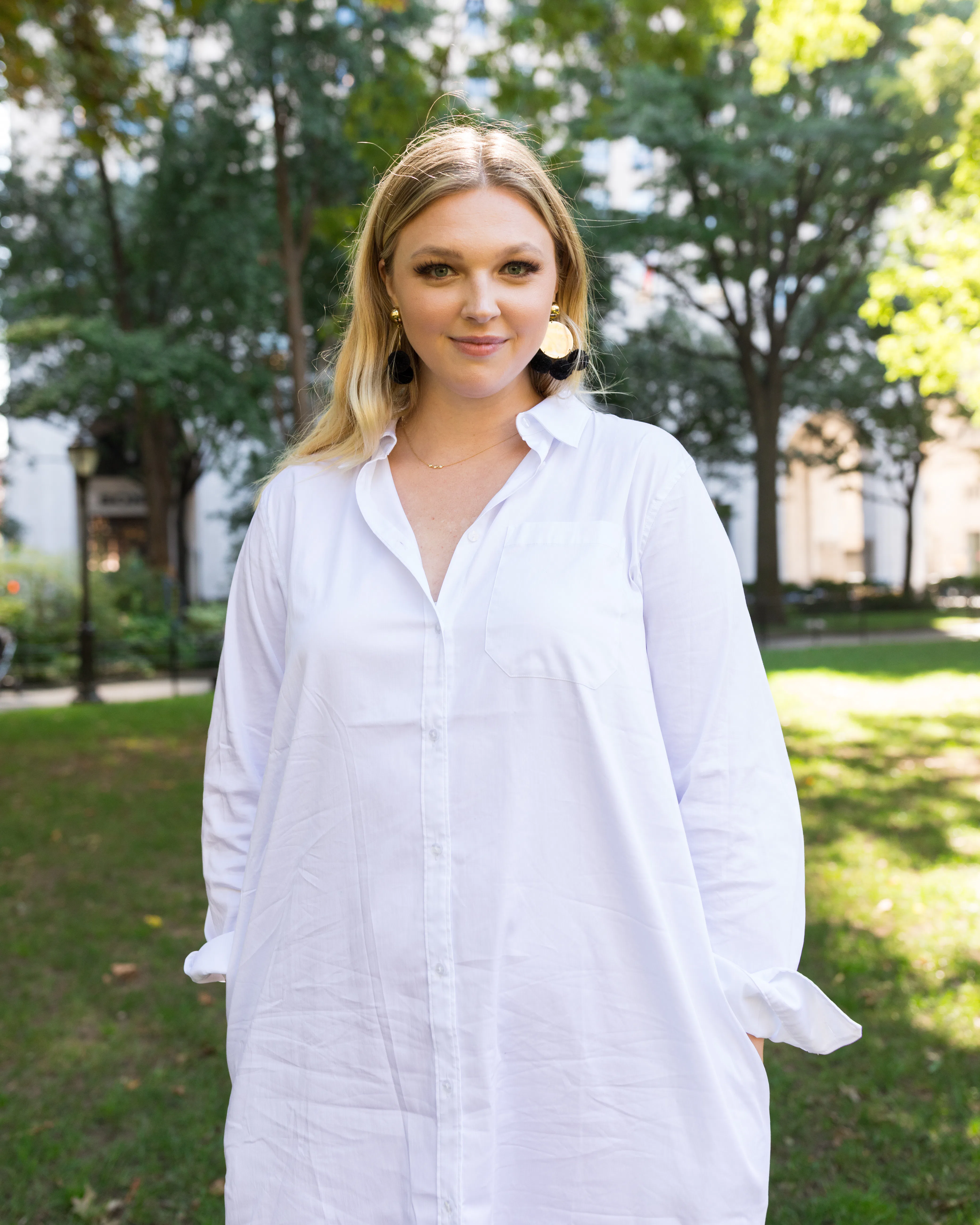 How To Compliment Someone's Outfit Without Saying It Looks "Flattering"