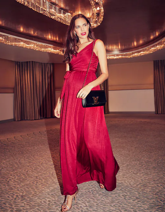 10 Gorgeous Breastfeeding-Ready Evening Dresses That Will Have You ...
