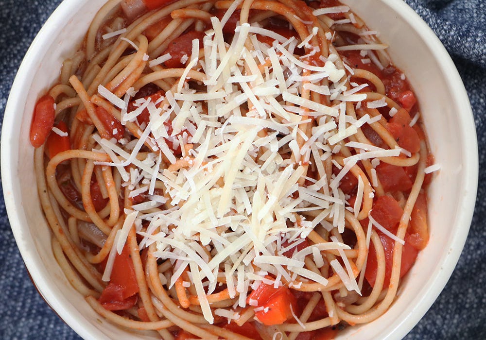 This Spaghetti Recipe For One Person Is A Foolproof Way To Avoid Having ...