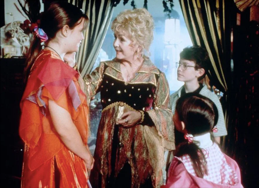 Why ‘Halloweentown’ Is Such A Timeless DCOM, According To The Cast & Crew