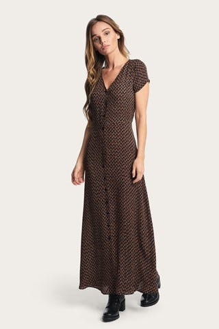 Frye’s New Clothing Collection Features The Perfect Wide-Leg Pants