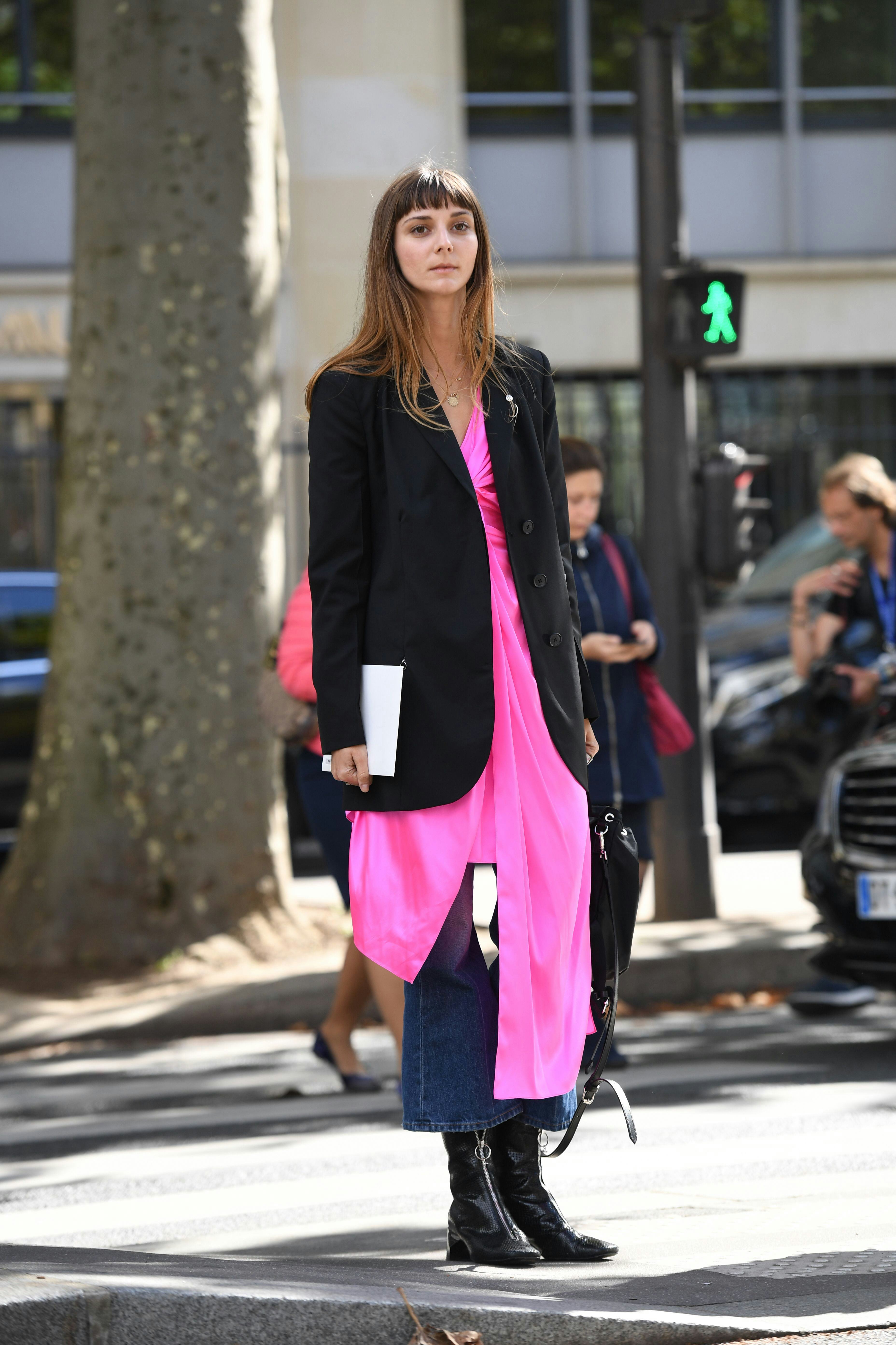 5 Pink Outfits For Fall That Don't Feel Out Of Place
