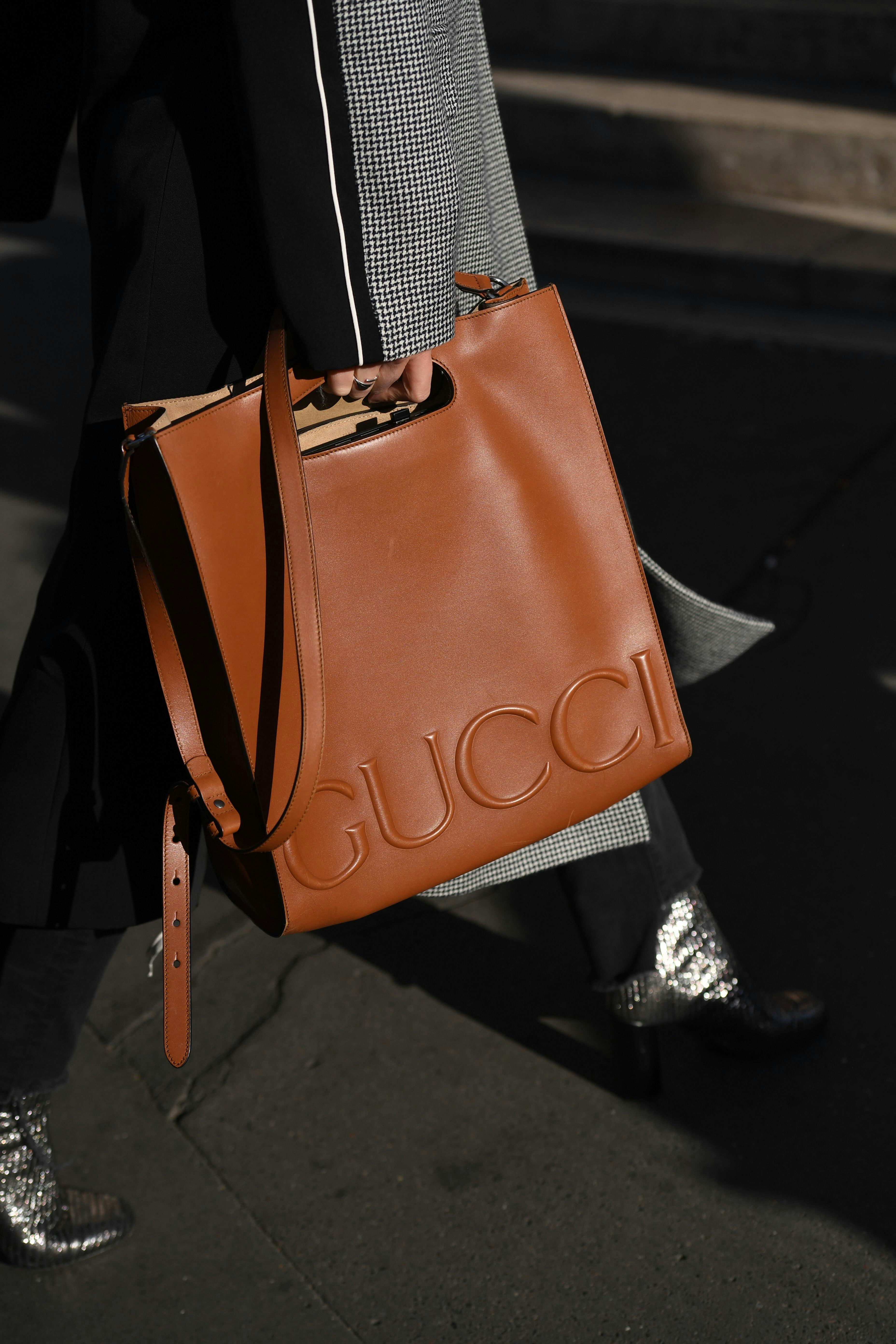 5 Fall Handbag Trends For Women With Classic Style