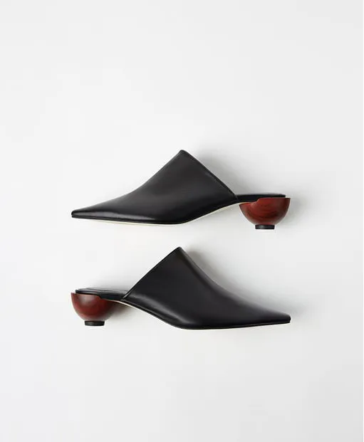 How To Wear Mules This Fall In 9 Simple Outfits