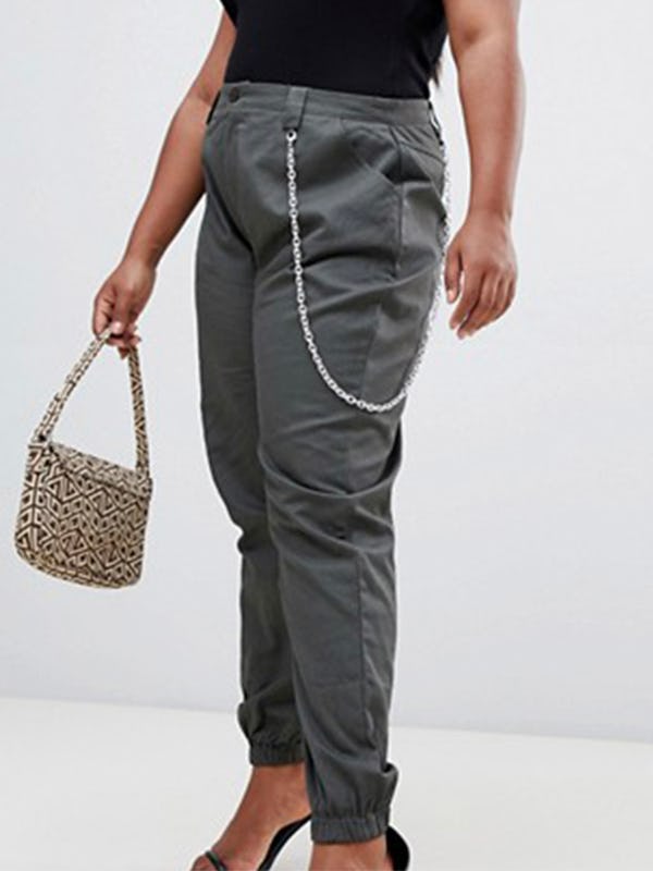 Winnie Harlow Proves Chain Link Pants Are Easier To Wear Than You’d Think