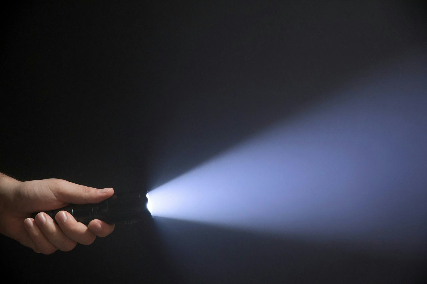 This Body Heat-Powered Flashlight Is Perfect For Ghost Hunting — And ...