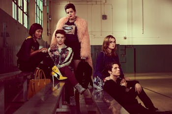How Many Episodes Is The 'Heathers' Reboot? It Was Originally Going To ...