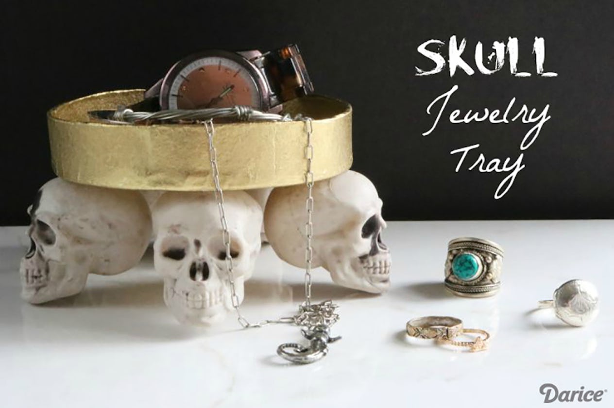 11 Halloween DIY Projects For People Who Are Obsessed With Creepy Crafts