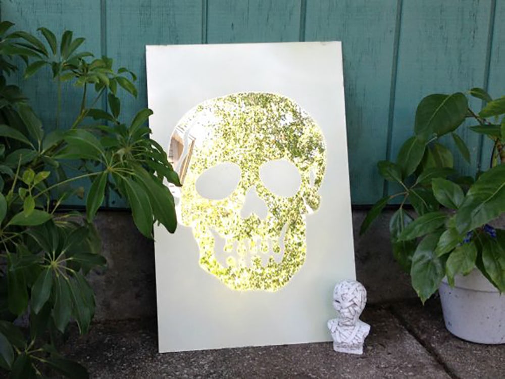 11 Halloween DIY Projects For People Who Are Obsessed With Creepy Crafts