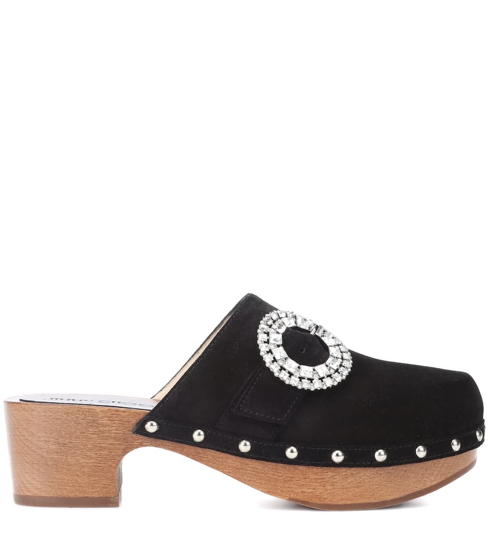 Clogs With Heels Are Popular Again — Here's The 2018 Way To Wear Them