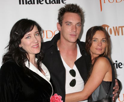 The Actor Who Plays 'Outlander's Aunt Jocasta, Maria Doyle Kennedy ...