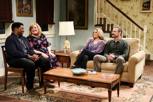 7 'SNL' Thanksgiving Skits To Entertain You After Your Holiday Meal