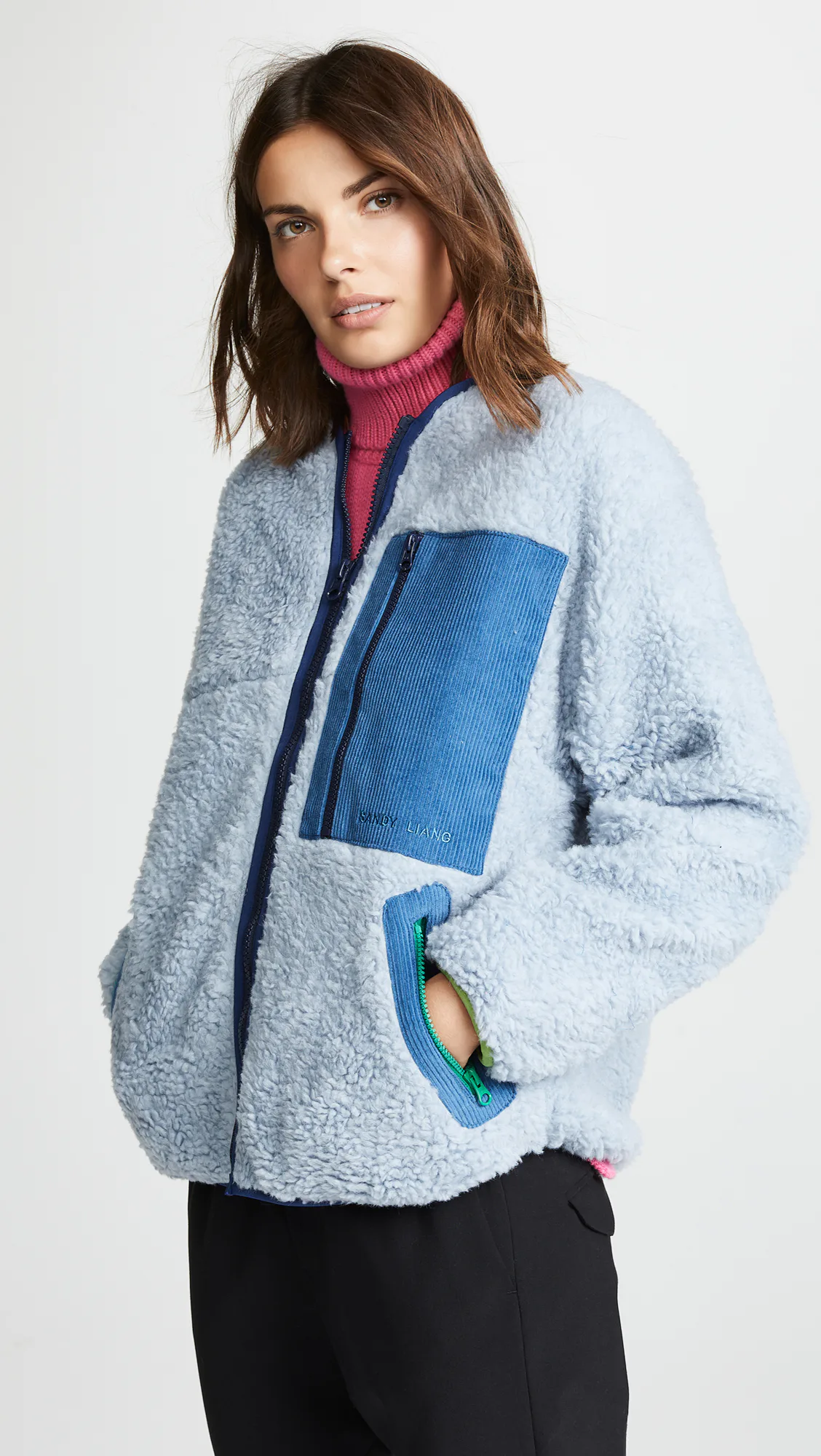Why The Fleece Jackets Trend Is Taking Over Right Now, According To ...