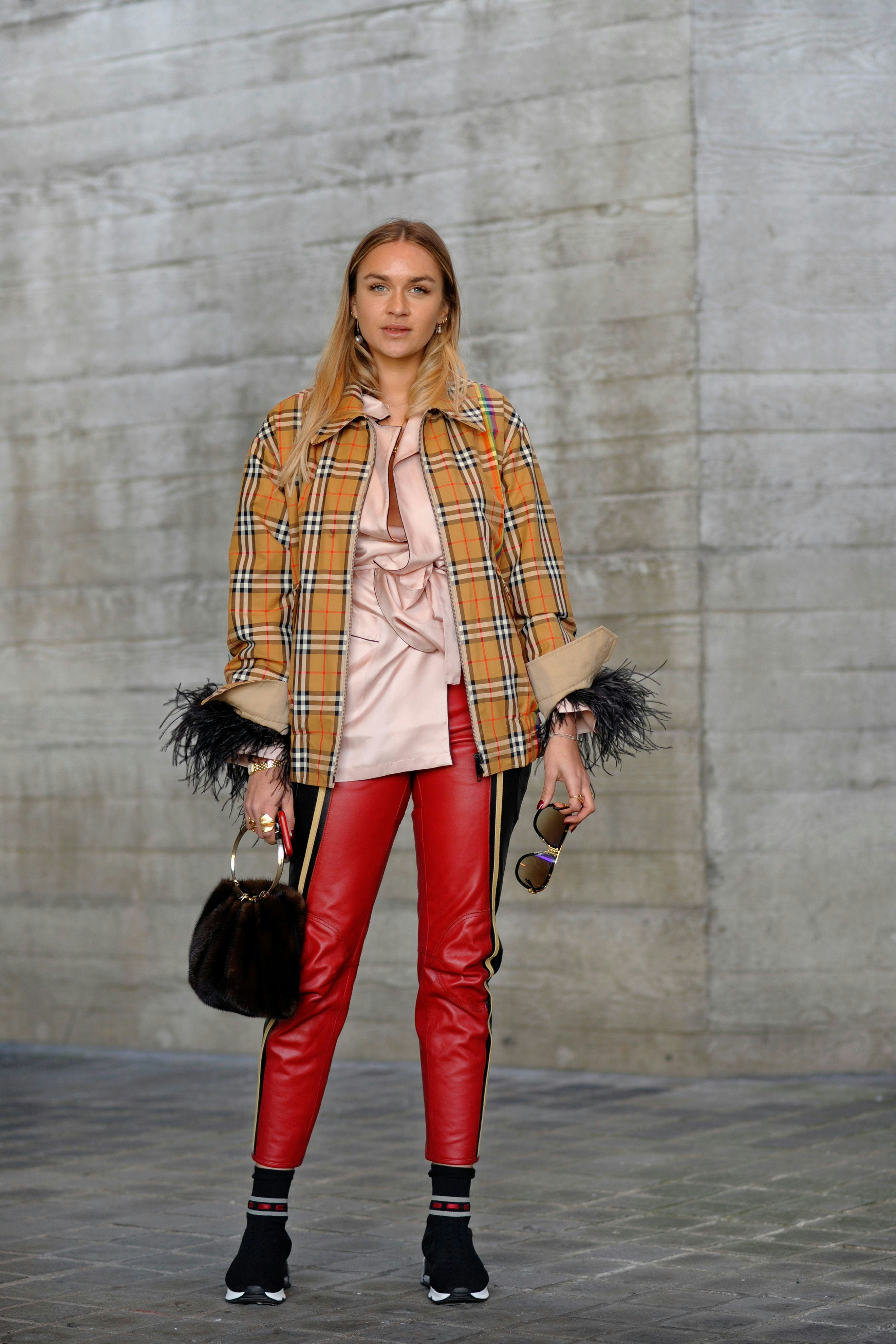 The Feather Fashion Trend Is On Every It-GIrl's Must Try List For Winter