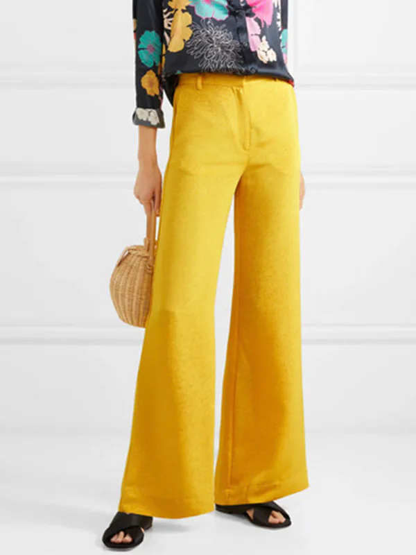 Victoria Beckham’s Red Pants Are An Easy Way To Refresh Your Work Wardrobe