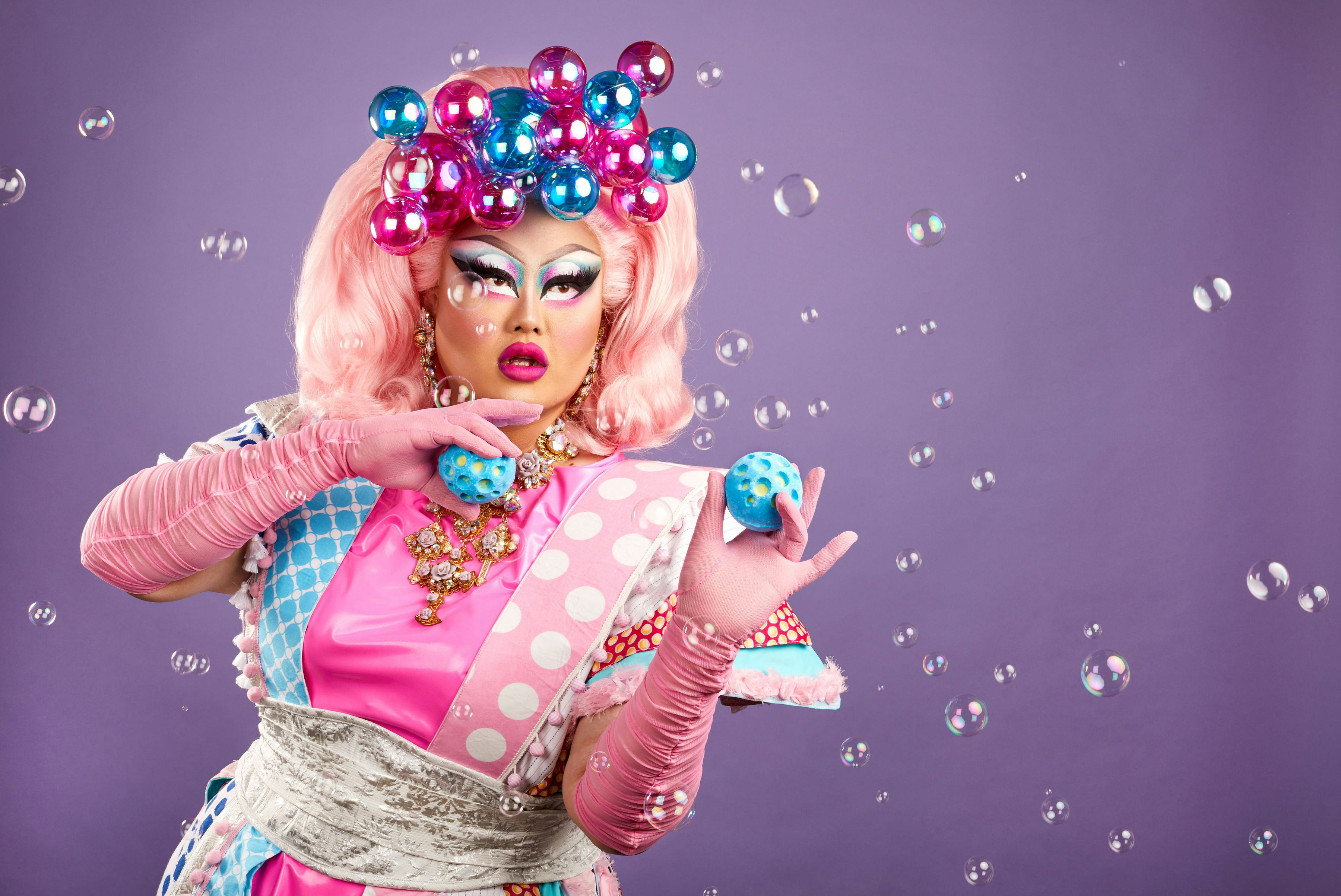 What’s In Lush's Holiday Collection? Drag Superstars Slay The Festive ...
