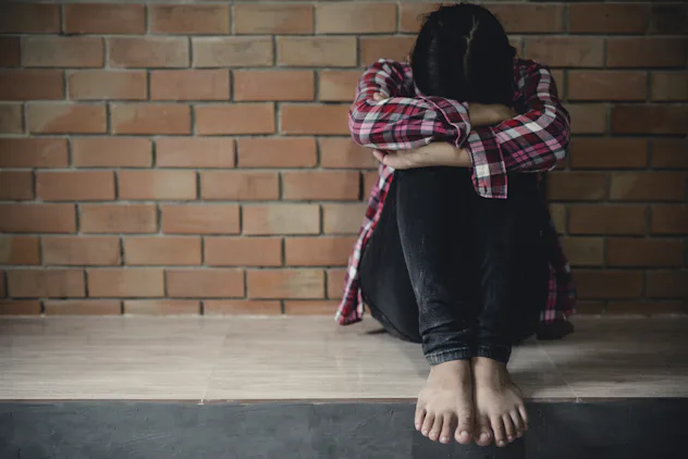 What Is Depersonalization Disorder? 6 Things That Can Make You Feel ...
