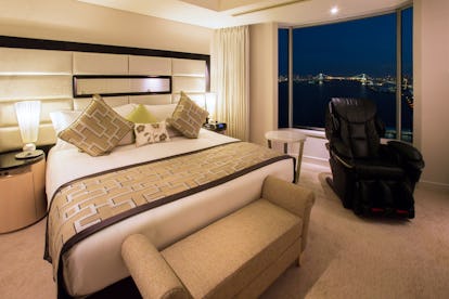 24 Hotel Room Amenities Around The World That Are So Wonderfully Extra