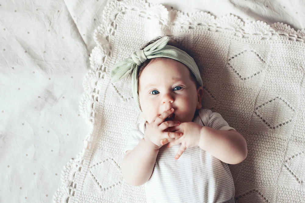 11-names-for-babies-born-on-monday-that-you-ll-go-over-the-moon-for