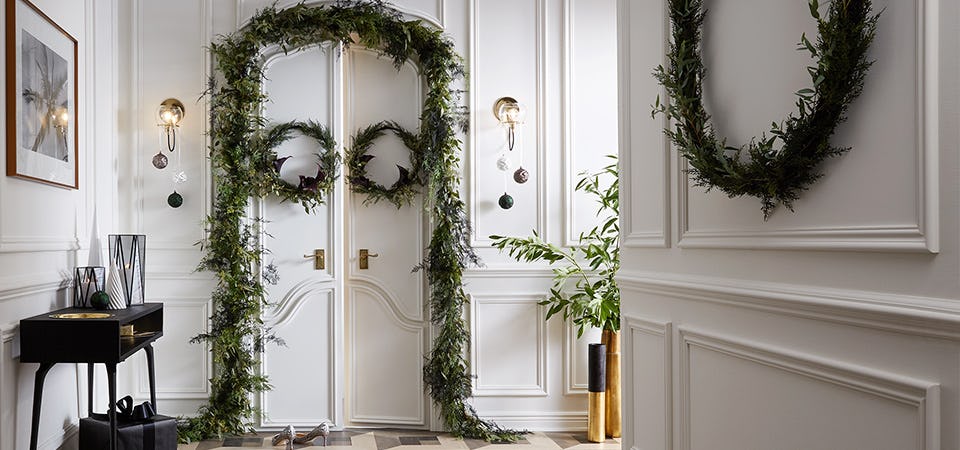 The 2018 Holiday Color Trend CB2 Will Convince You To Try In Your Home ...