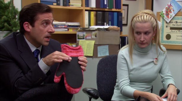 Angela Kinsey Once Threw A Yankee Swap Party Just Like On 'The Office ...