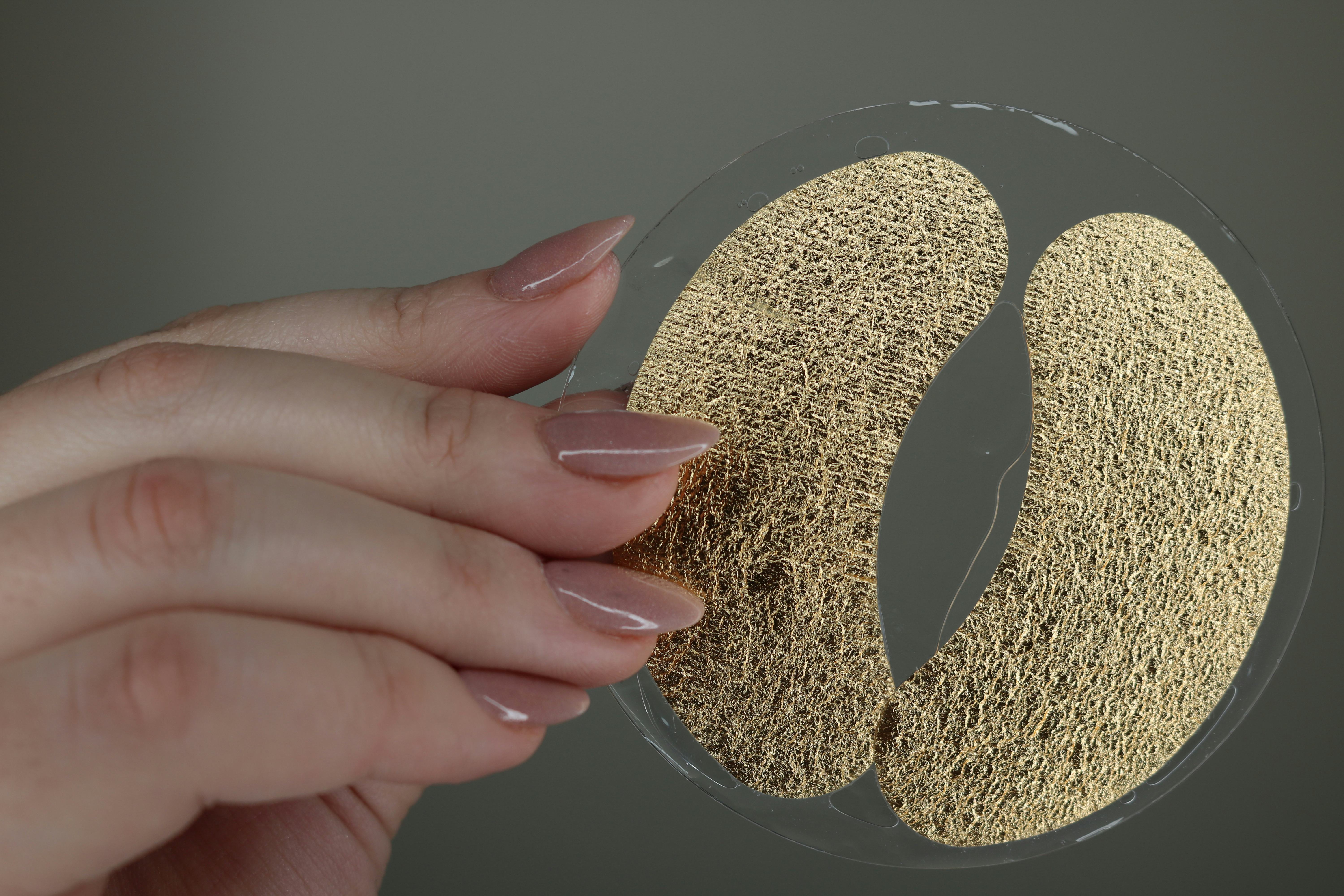 This Eye Mask Review Proves That Skincare Can Be Insta-Worthy & Still Work