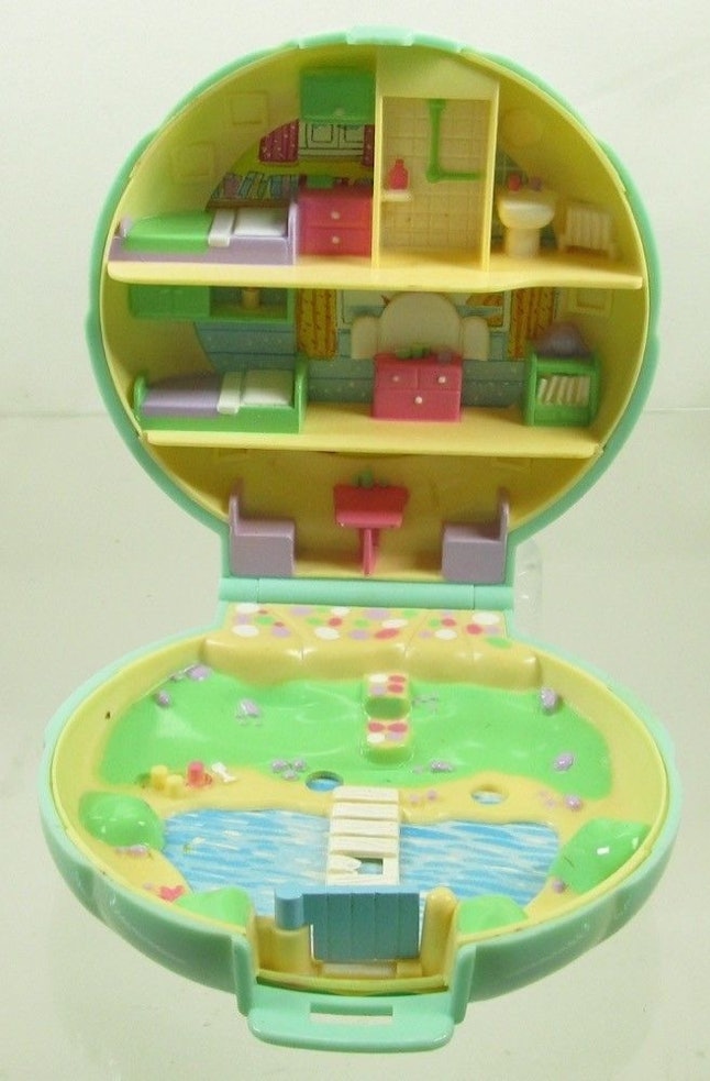 Polly Pocket Compacts Are Coming Back In 2018 & They're Every Bit As ...