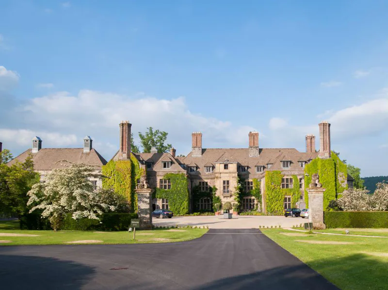 Where Do Royals Stay When They Travel? You Can Actually Book Rooms At ...