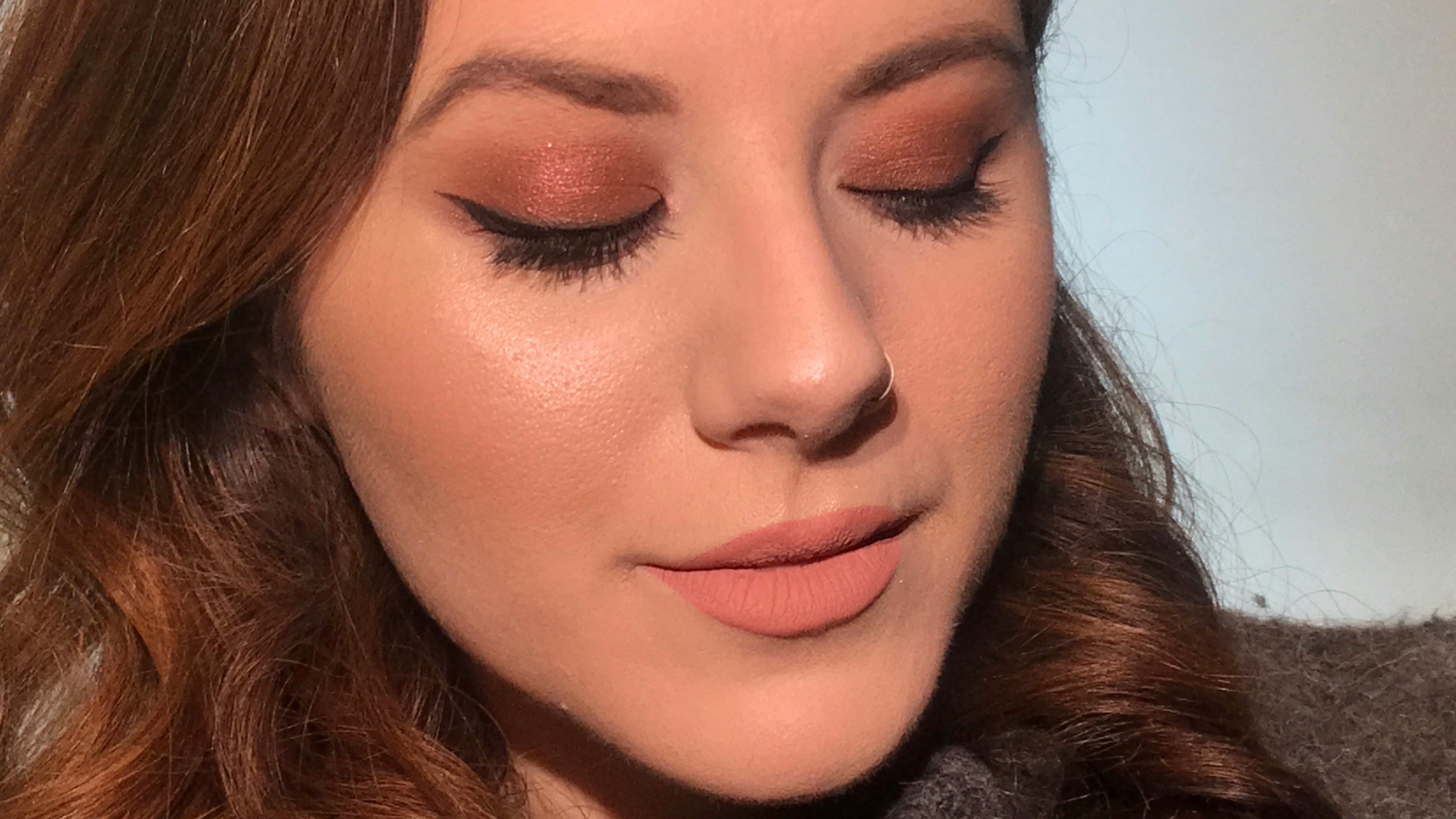 5 Mascara Tips & Hacks To Save Money, Prevent Clumps, & Score Huge Lashes