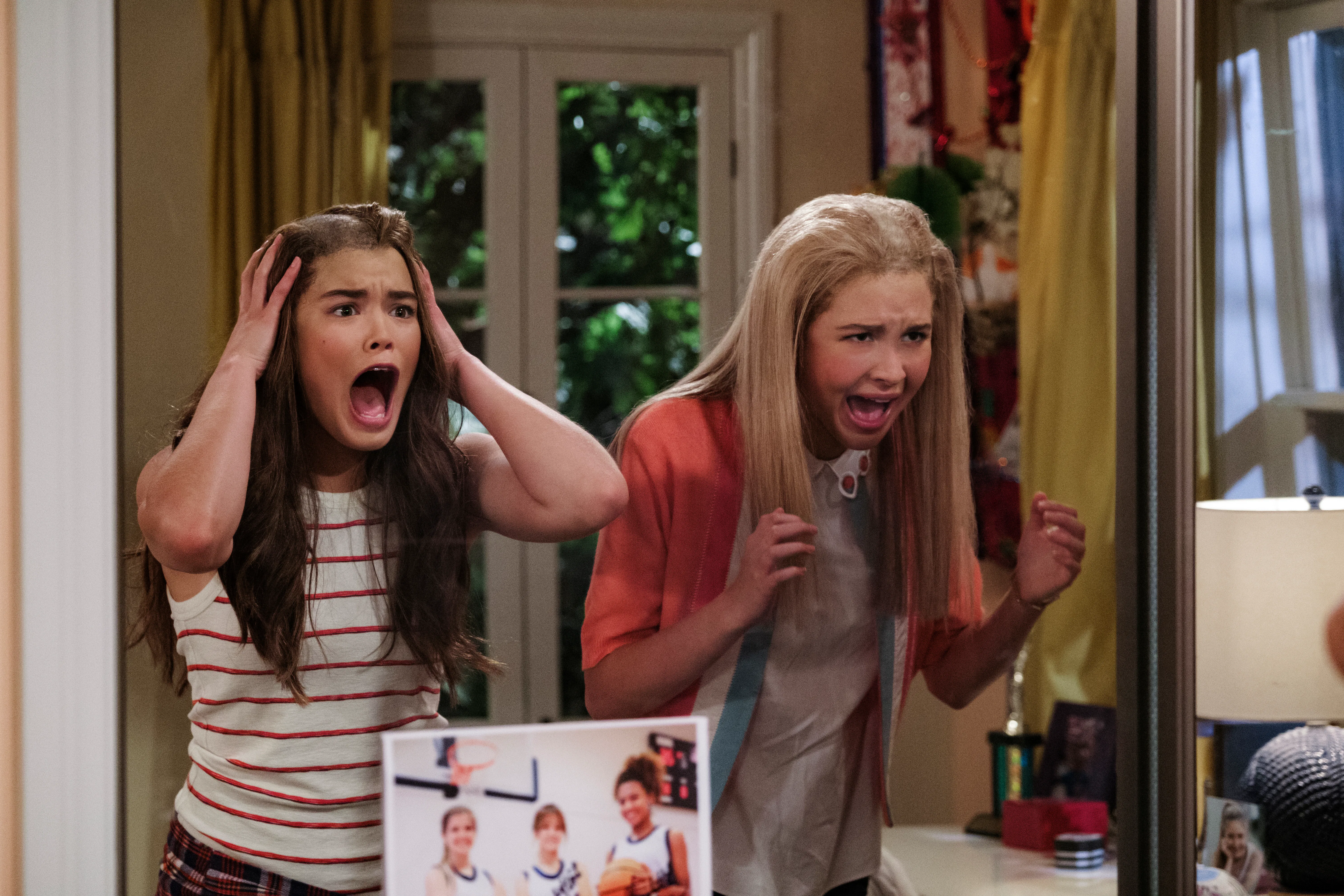 Netflix Comedy 'Alexa & Katie' Highlights A Female Friendship That Can ...