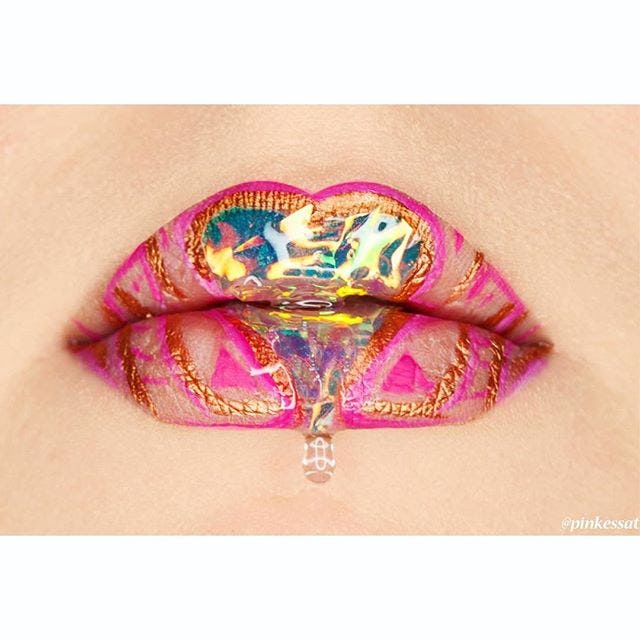 This Instagram Lip Art Puts Mini Paintings On Lips & The Masterpieces ...
