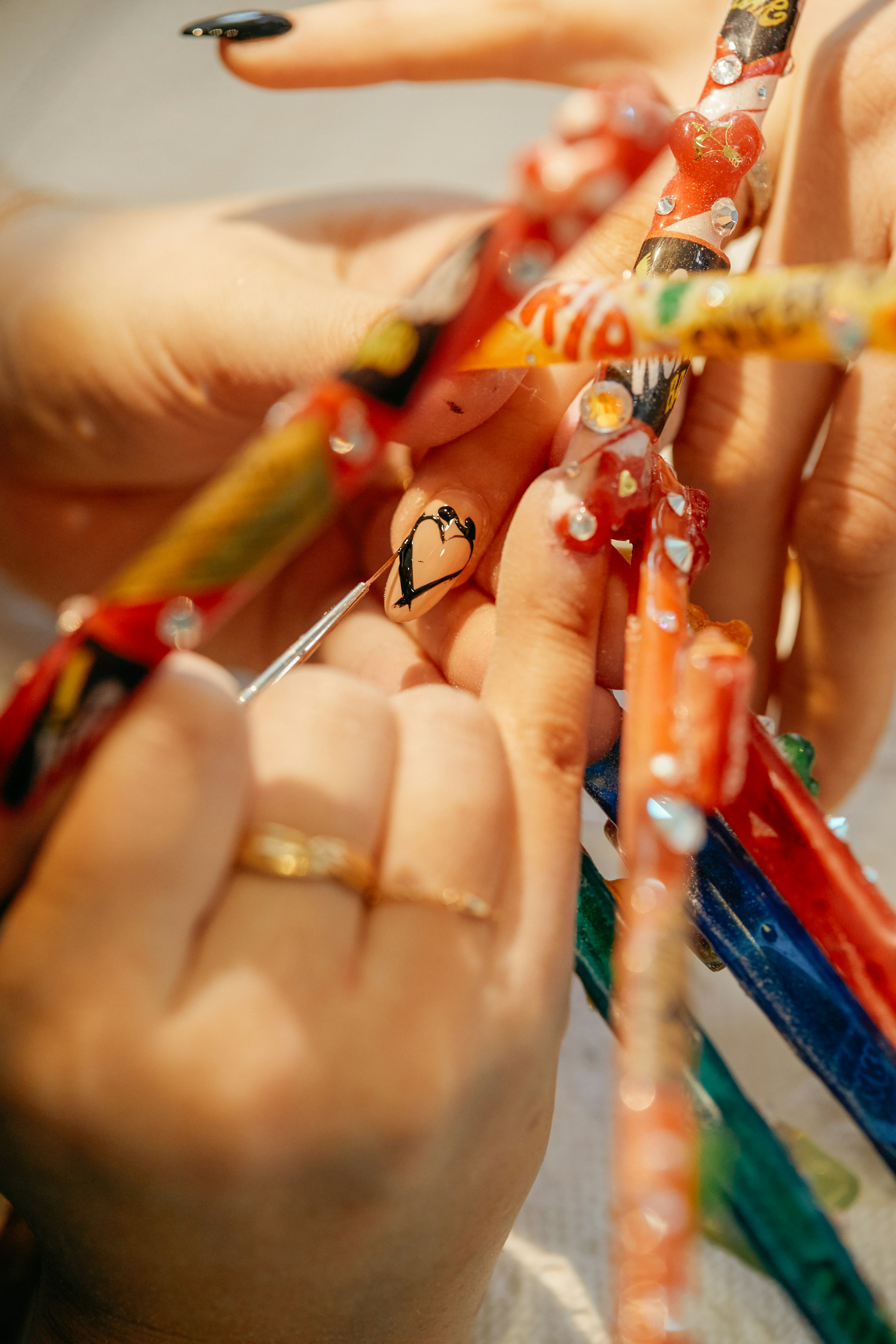 These Women Spend Hours Every Week Getting The Most Incredible Acrylic ...