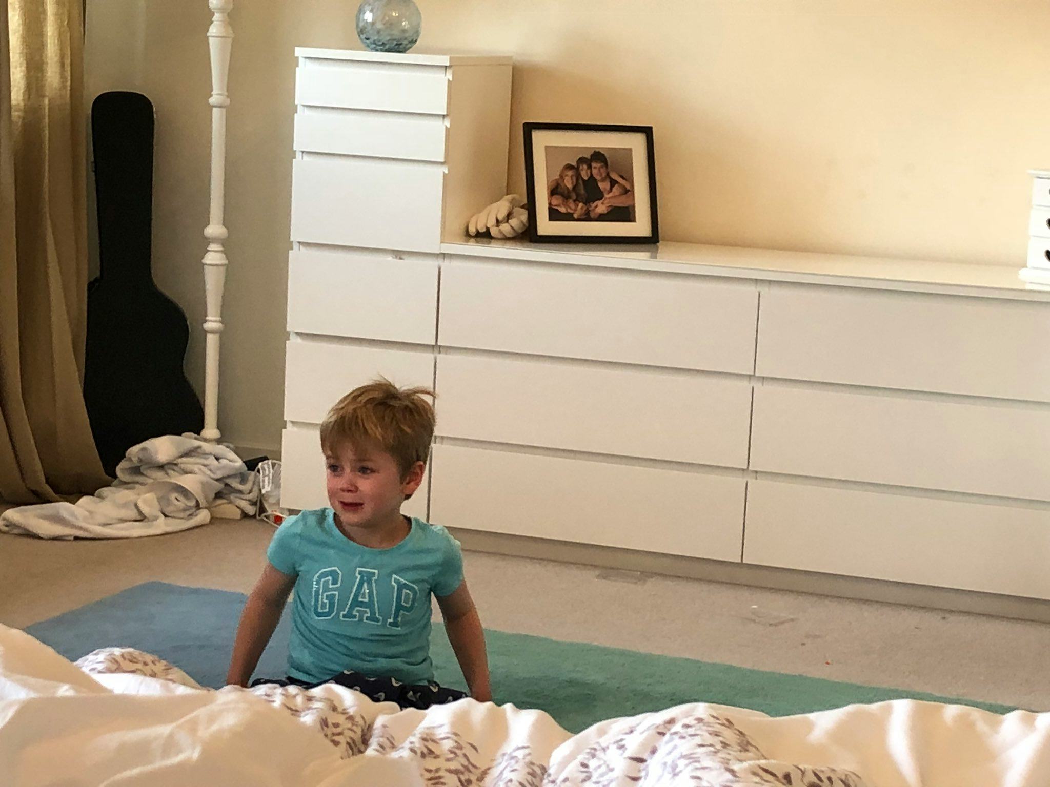 12 Hilarious Sibling Rivalry Memes For National Siblings Day: It's ...