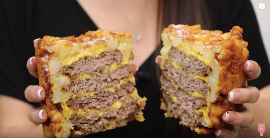 This Cheeseburger Inside Of Fries Created By "HellthyJunkFood" Is So ...