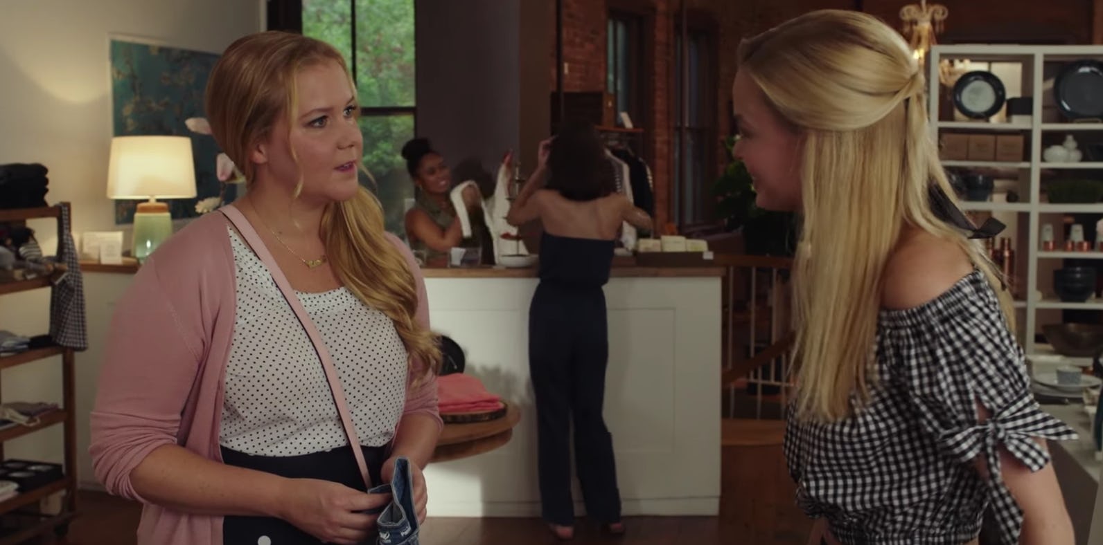 This 'I Feel Pretty' Scene Is Just Like 'Mean Girls' & It Reveals A ...