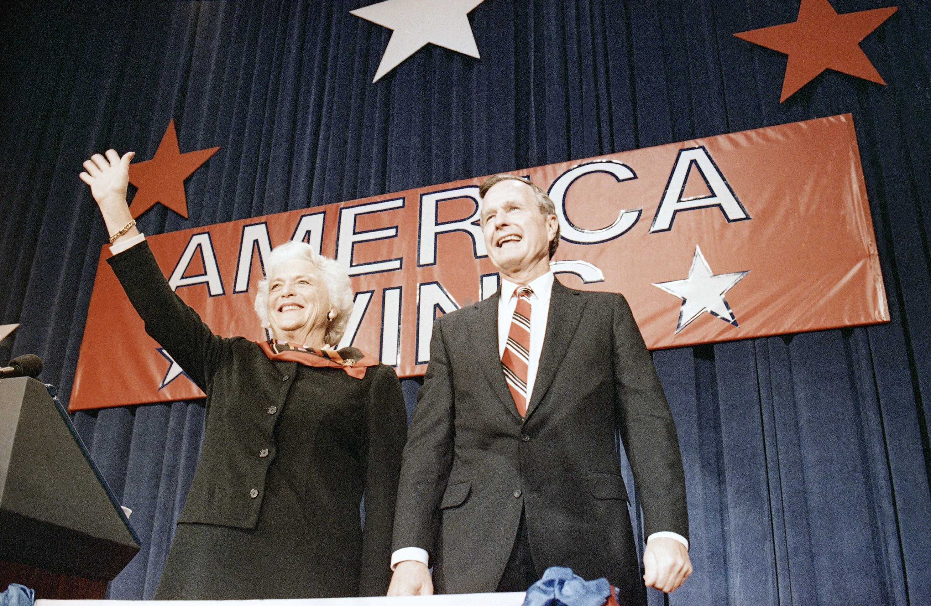 13 Photos Of Barbara Bush Through The Years That Reveal A Dynamic ...