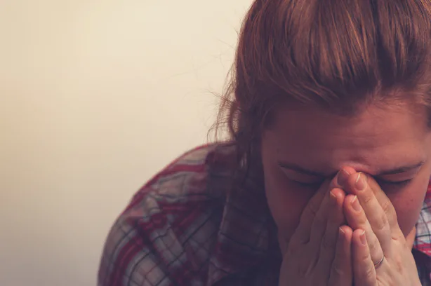 7 Physical Signs That You're Being Emotionally Abused