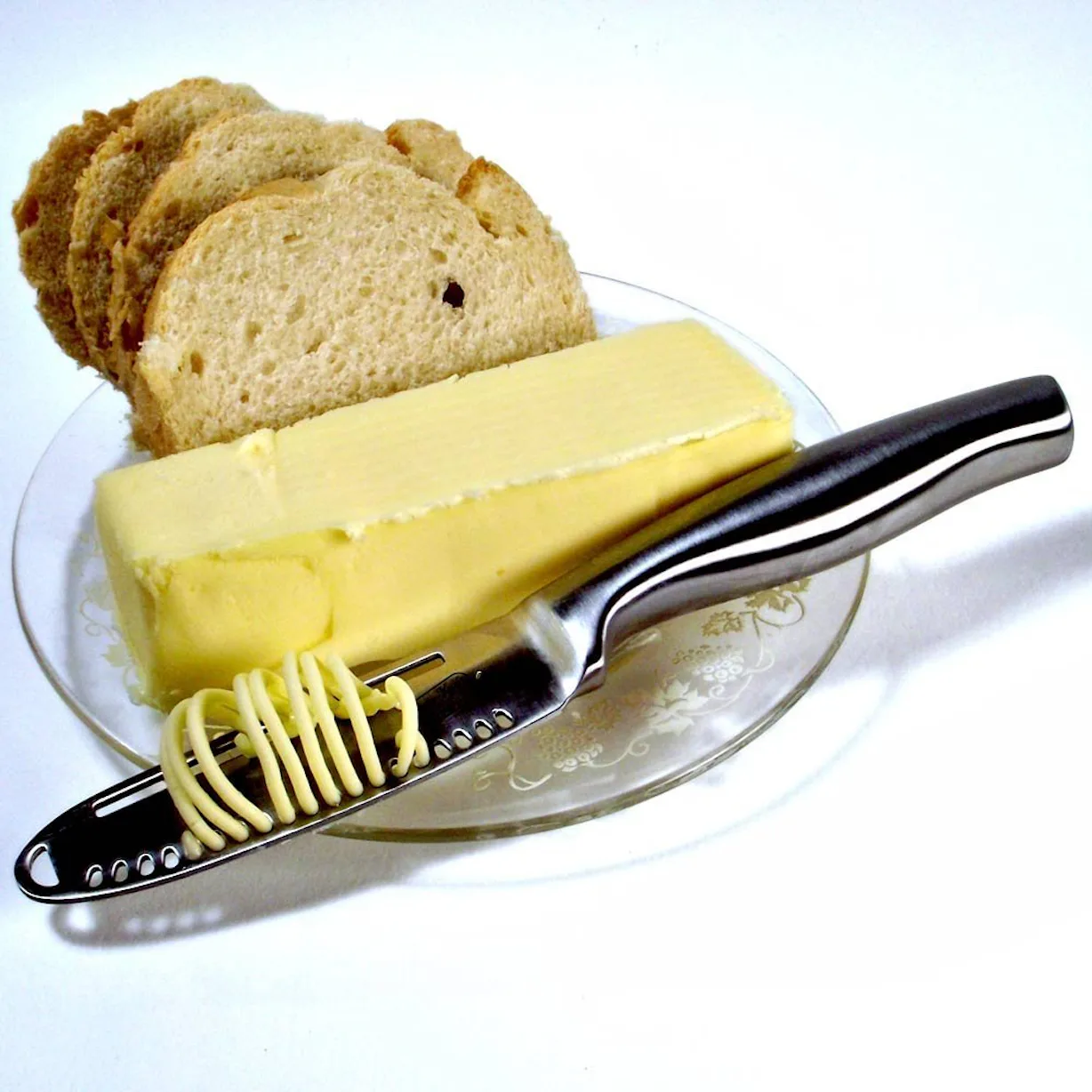 Butter Knife Magic, A Tool For Cutting & Spreading Butter, Makes Sure ...